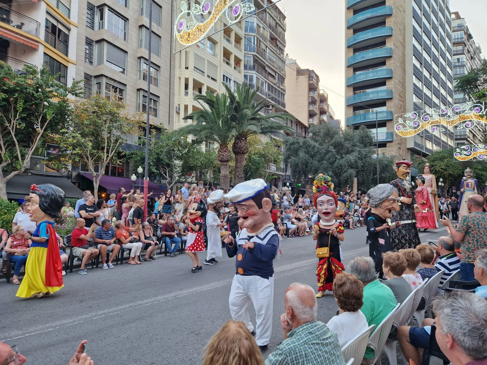 Alicante Bonfires - A Guide to the Hogueras de San Juan Festival ...