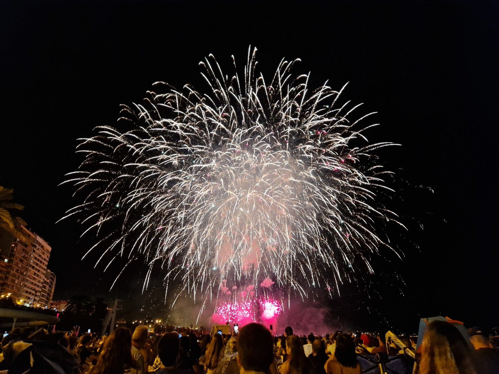 Alicante Bonfires - A Guide to the Hogueras de San Juan Festival ...